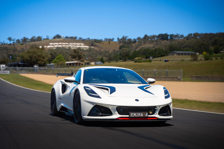 Geely V8 to power Lotus Esprit, new off-roading SUV