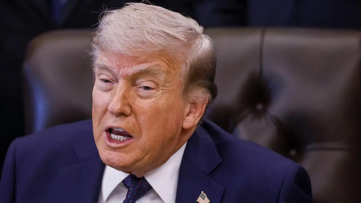 Kaitlan Collins praised for showing rare smile after viral Trump ...
