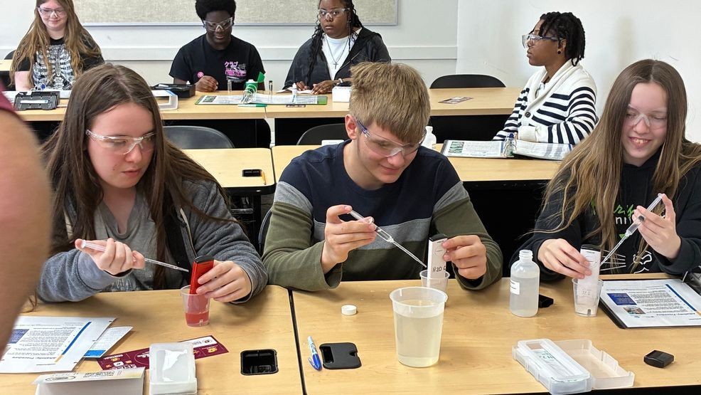UM-Flint holds Data Science Day to encourage STEM careers
