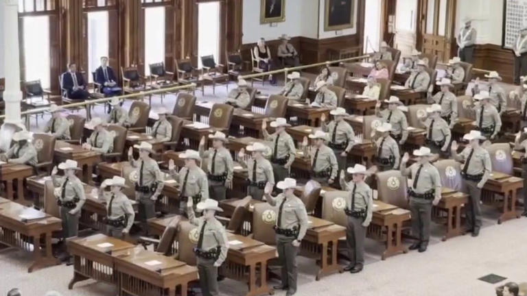 New Texas game wardens, state police graduate at Texas Capitol