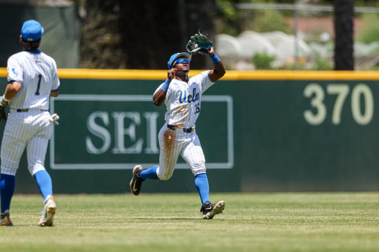 UCLA baseball suffers freak injury ahead of freaky loss in NCAA tournament
