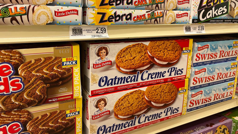 The discontinued Little Debbie snack rolls that deserve a comeback