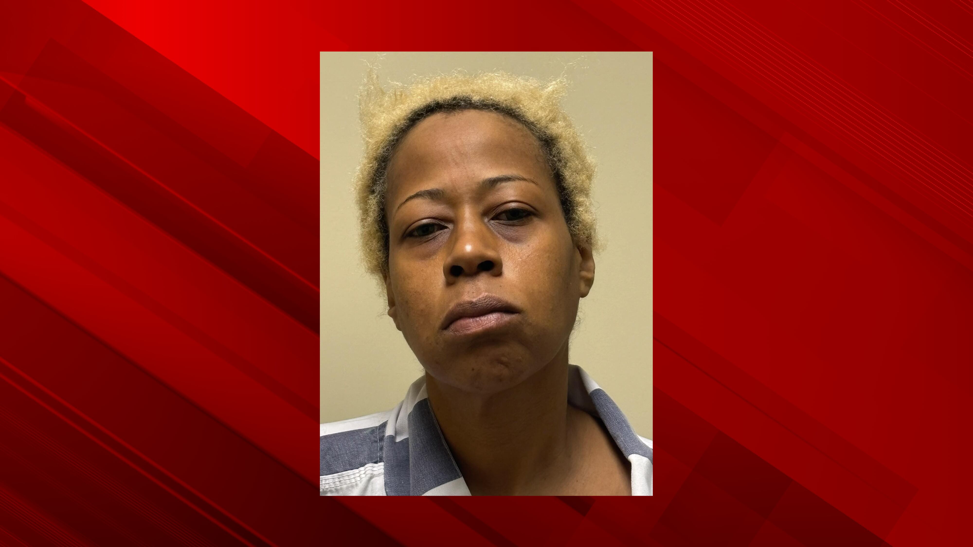 Woman with outstanding warrants arrested in Dollar General robbery