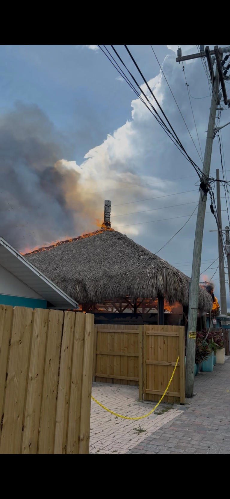 Fire crews battle large blaze at Cocoa Beach restaurant