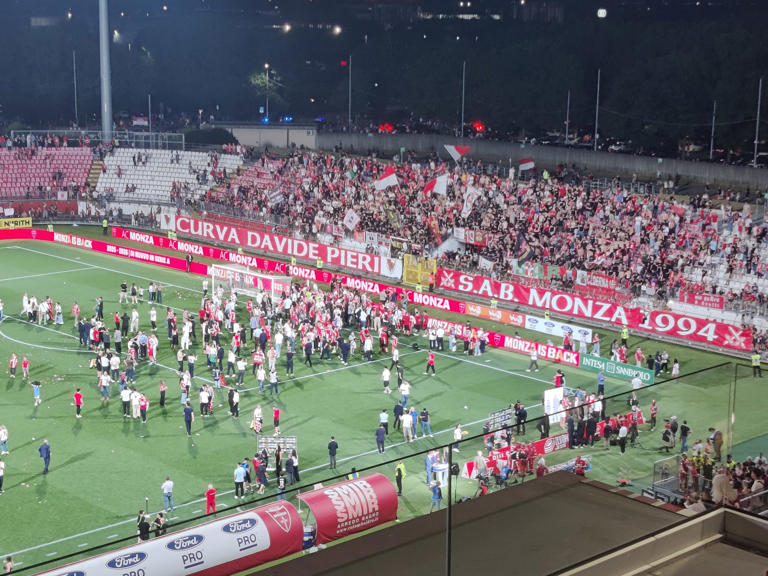 Monza-Catanzaro 0-2, le pagelle: brividi di sofferenza e lacrime di ...