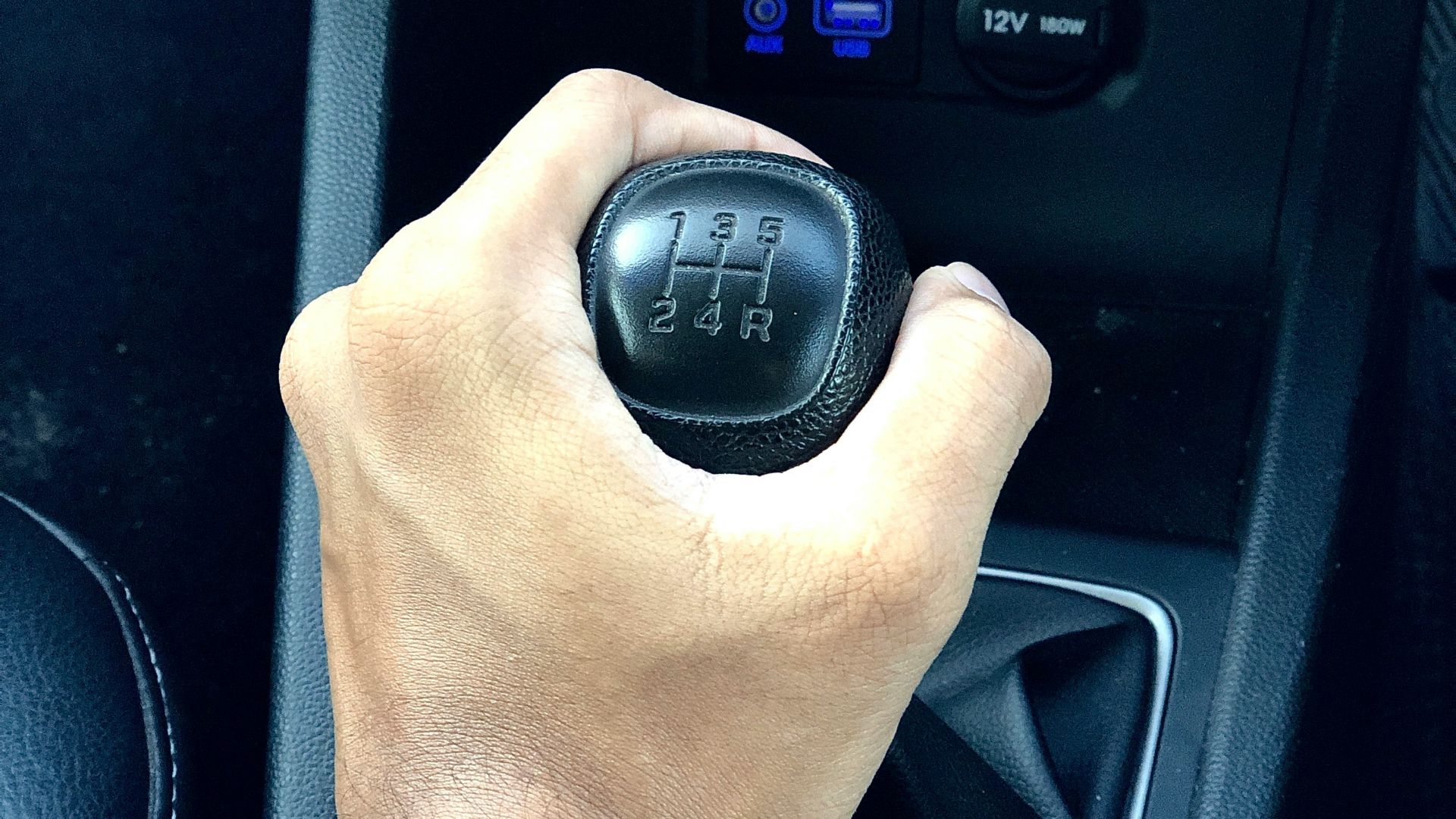 20 driving skills that used to be taught, and now almost nobody has