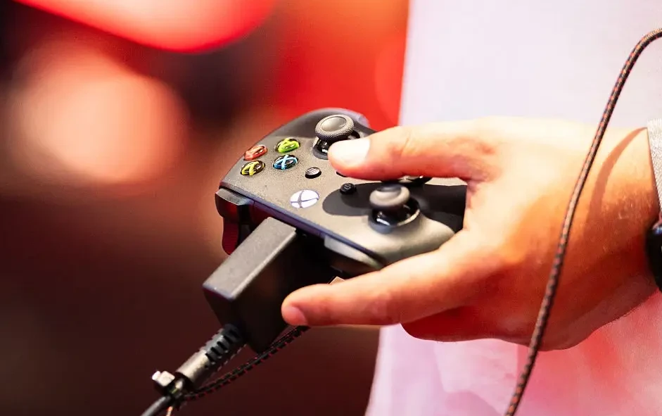 Xbox and 8BitDo unveil pro-grade Ultimate 3 controllers