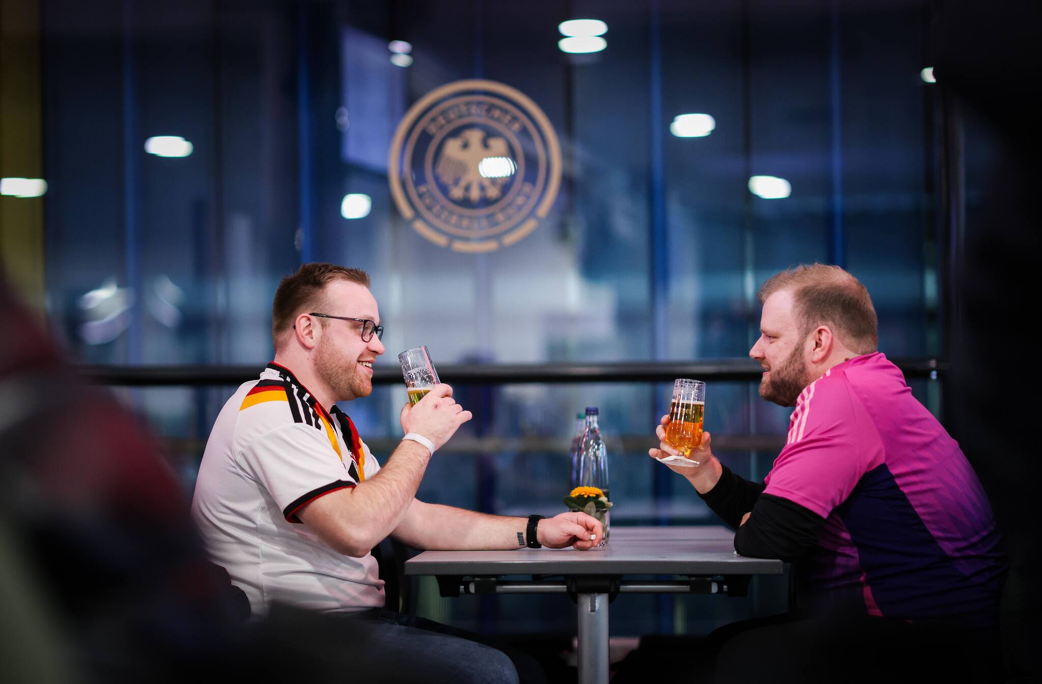 Bier und Ball: Brauer hoffen auf ein gutes Geschäft