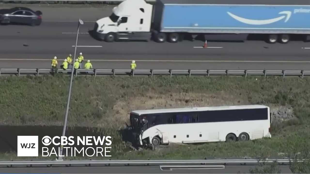 5 people from Massachusetts killed in crash involving tour bus, several ...