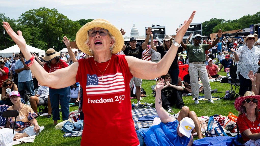 Vanilla Ice defies boycott as Freedom 250 loses stars