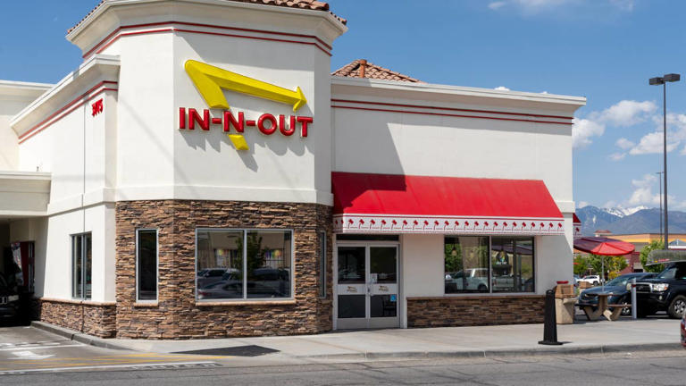 5 off-menu items at In-N-Out Burger you've got to try at least once