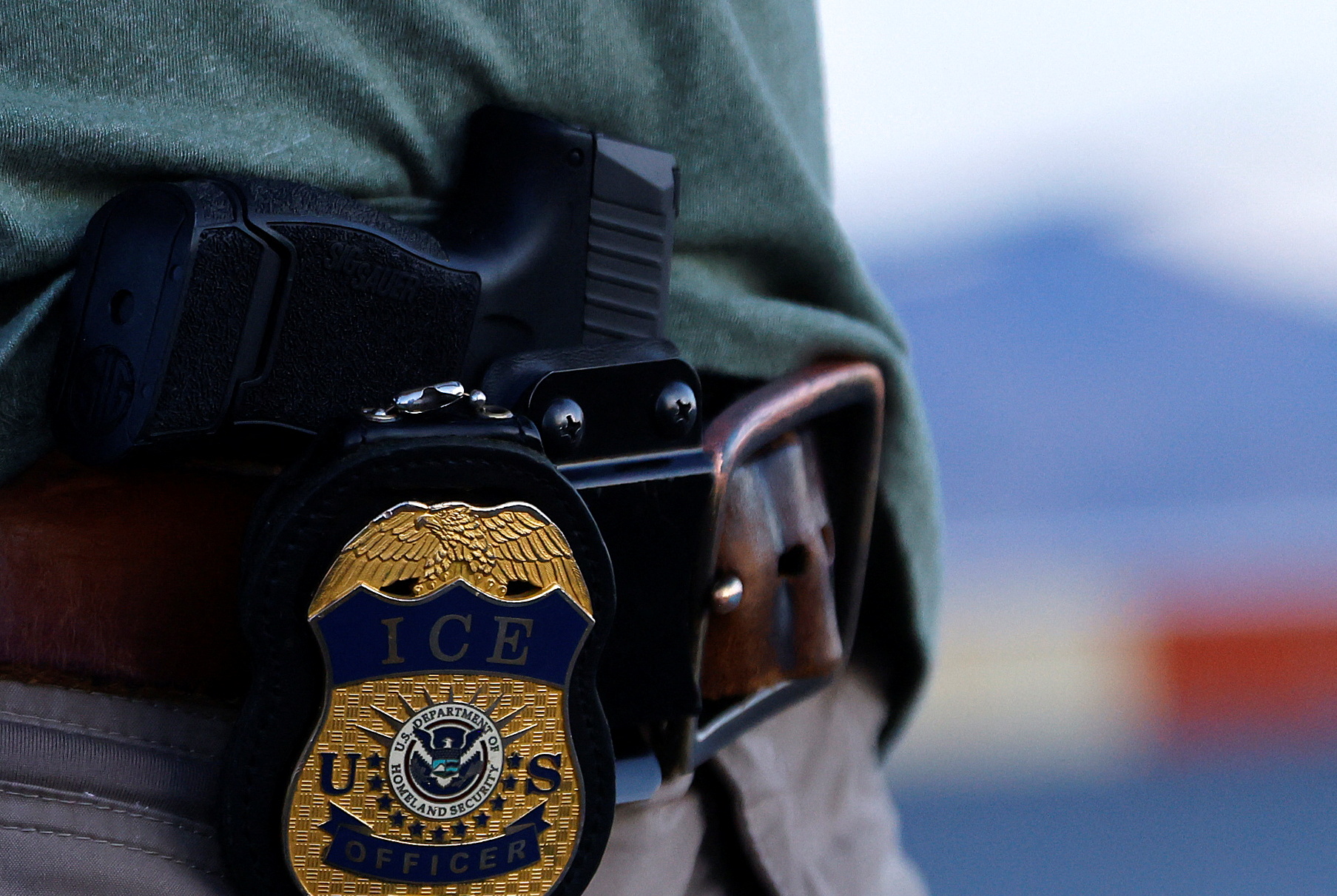 ICE agent arrested over shooting of Venezuelan man in US immigration raid