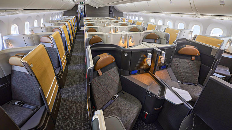 Here's how much a business class ticket on American Airlines' Boeing ...