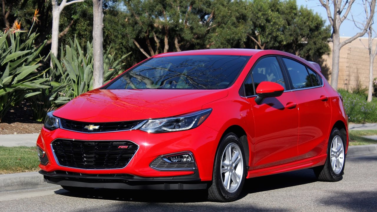2017 Chevrolet Cruze hatchback walkaround