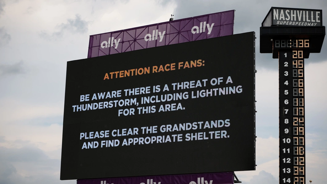 Rain delay stalls Allegiance 200 start at Nashville