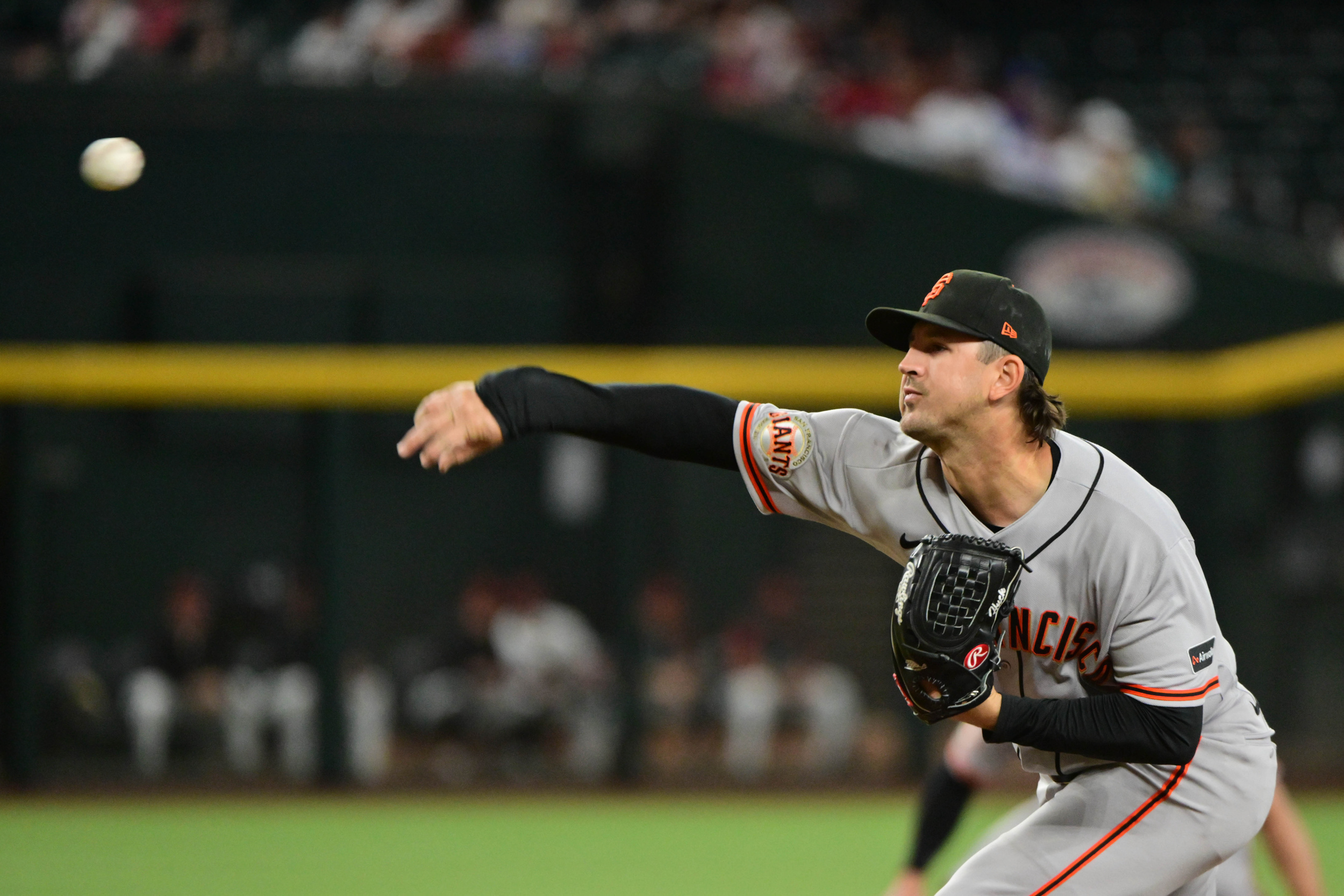 Giants place Tyler Mahle on injured list