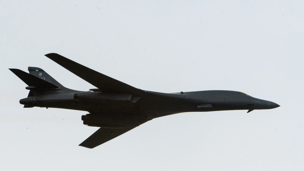 B-1B moves closer to hypersonic missile capability with new pylon design