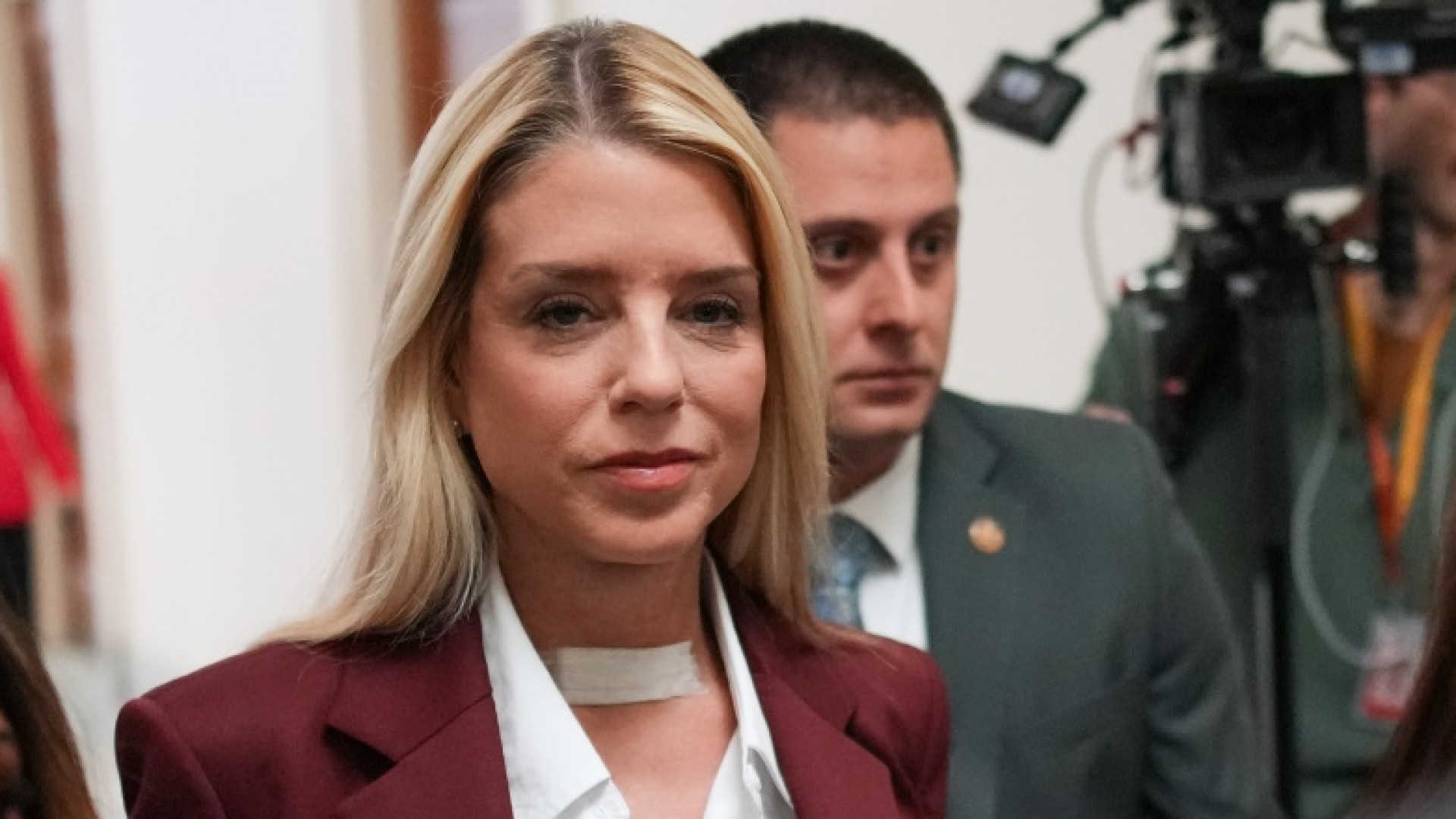 'The cover-up continues': Oversight Dem details 'combative' Bondi hearing