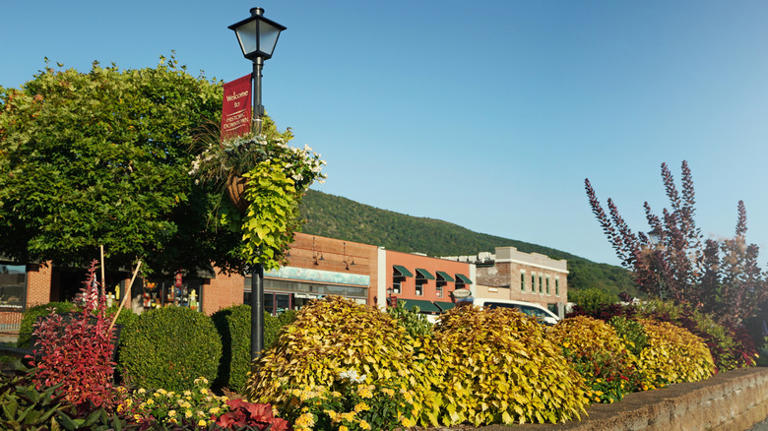 The 'coolest corner of North Carolina' is a breathtaking Blue Ridge ...