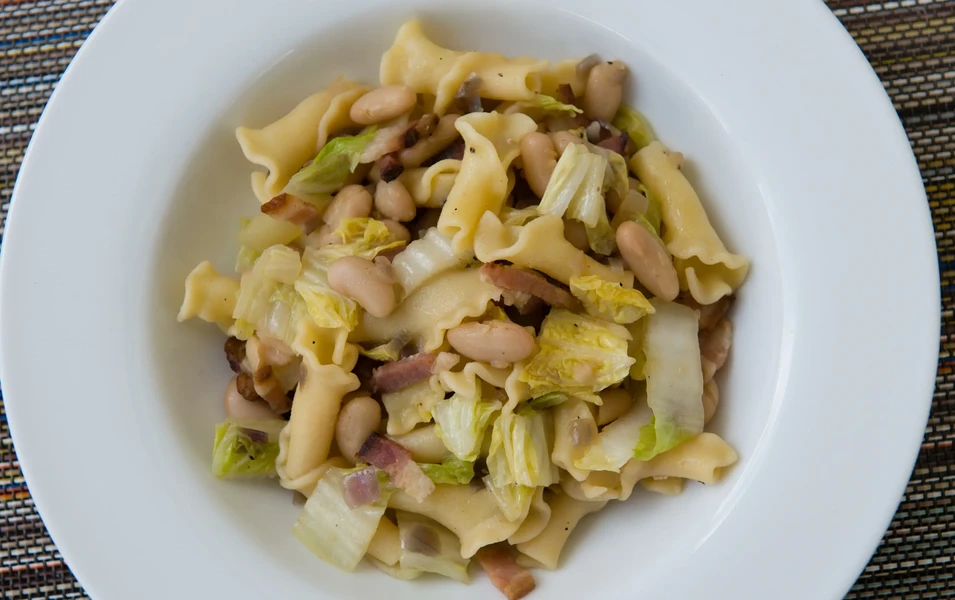Cabbage pasta ideas for cozy nights