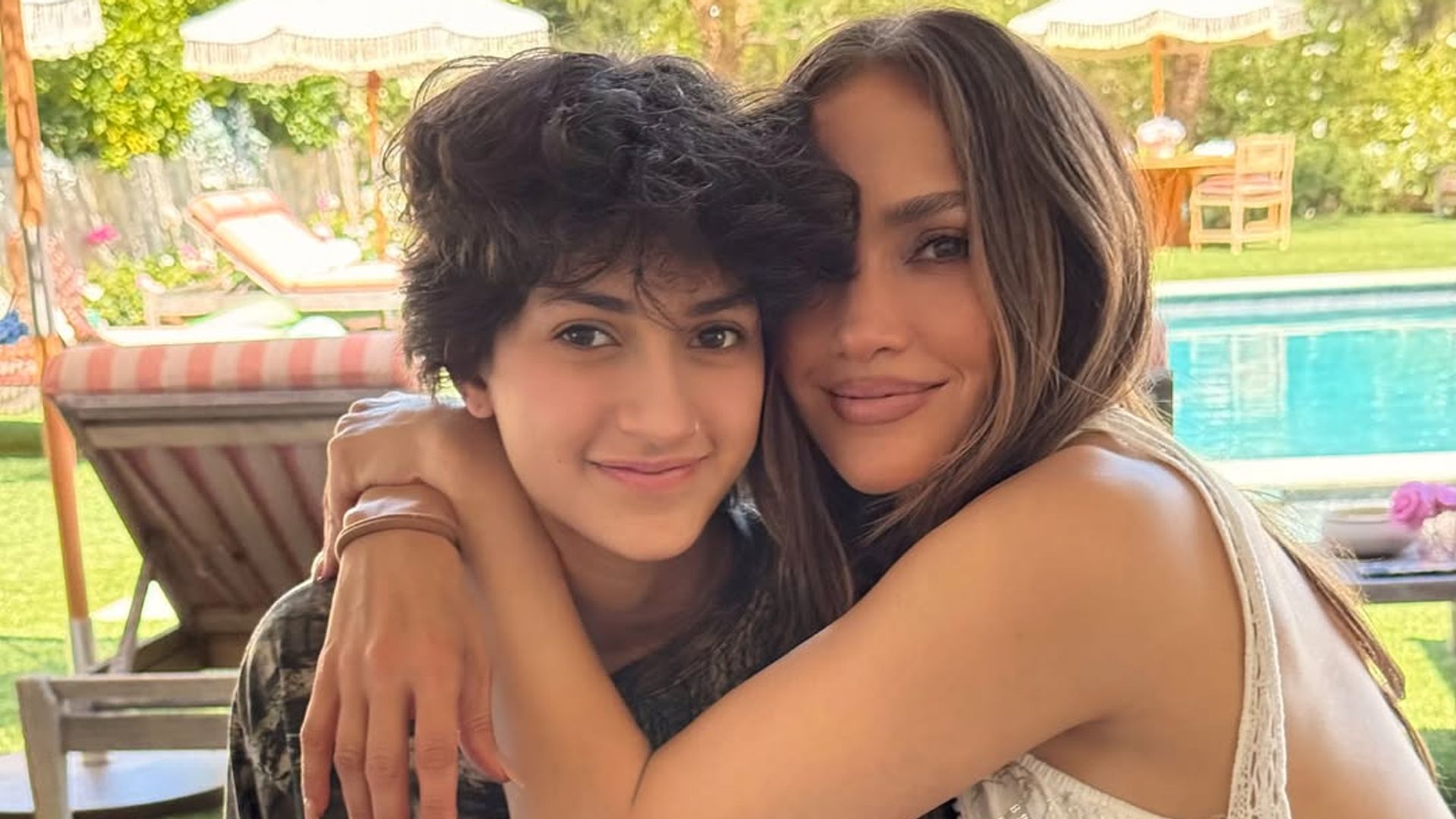Jennifer Lopez celebra la graduación de Emme y vive un momento ...