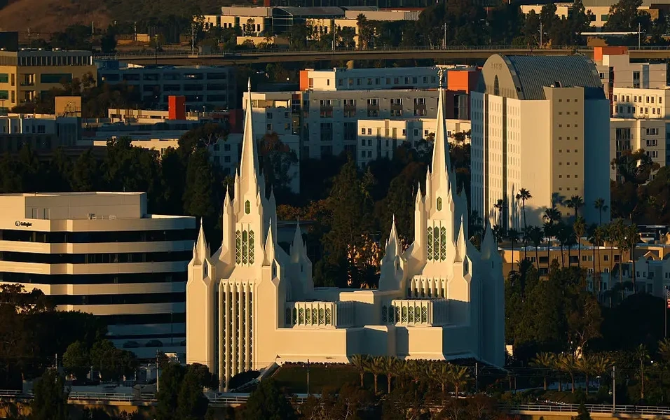 LDS Church marks US founding with lesson urging pluralism