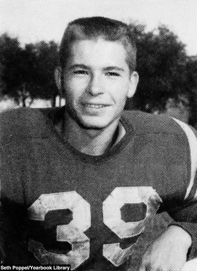 Grammy-winning folk music icon is unrecognizable in yearbook photos ...