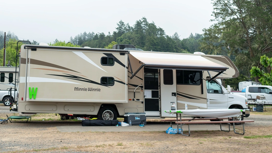 Woman turns RV into Cotswold-style retreat after debt struggle