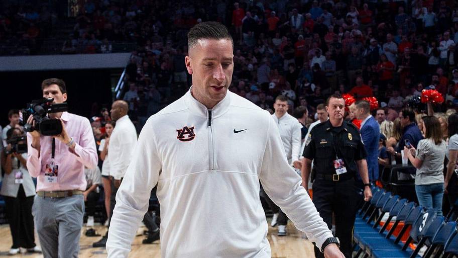 Steven Pearl gives brief update on key Auburn basketball commit Mantas ...