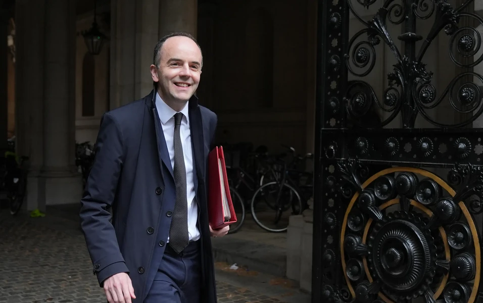 Ministers weigh overruling prostate screening restriction