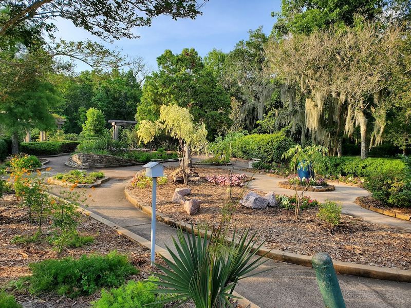 This Texas botanical garden offers free admission and the kind of ...
