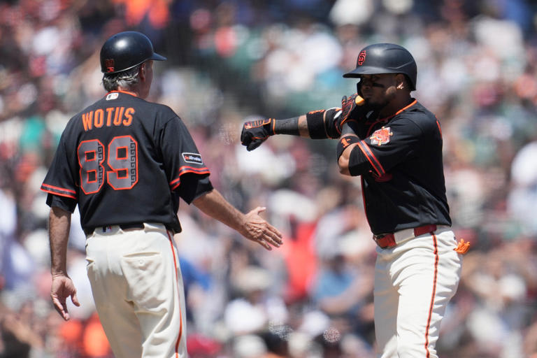 Giants reassign 3B coach Borg, name Wotus interim coach