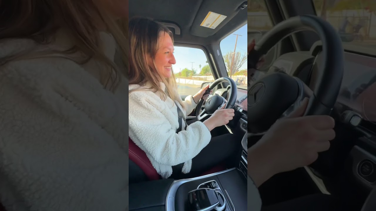 Would you daily drive the Mercedes-Benz G550, mama? #shorts