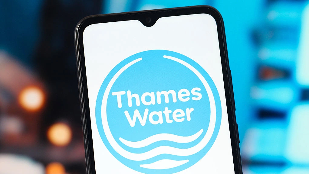 Thames Water urges hosepipe halt after record May heatwave