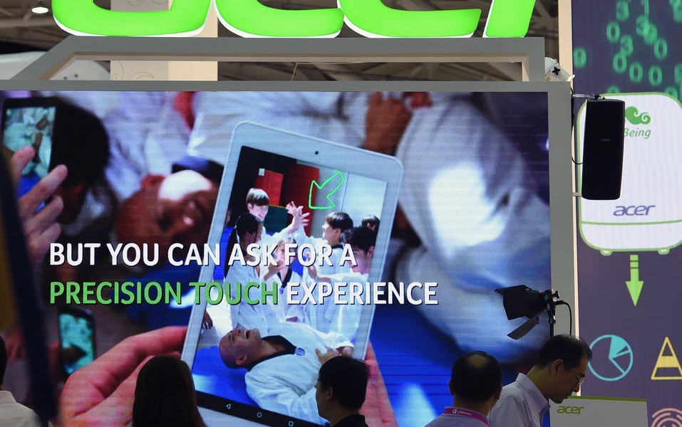 Acer unveils Nitro Blaze Link handheld for cloud gaming