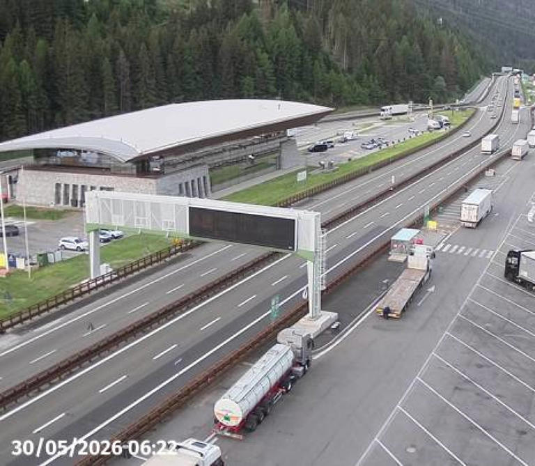 Traffico scorrevole prima del blocco totale del Brennero