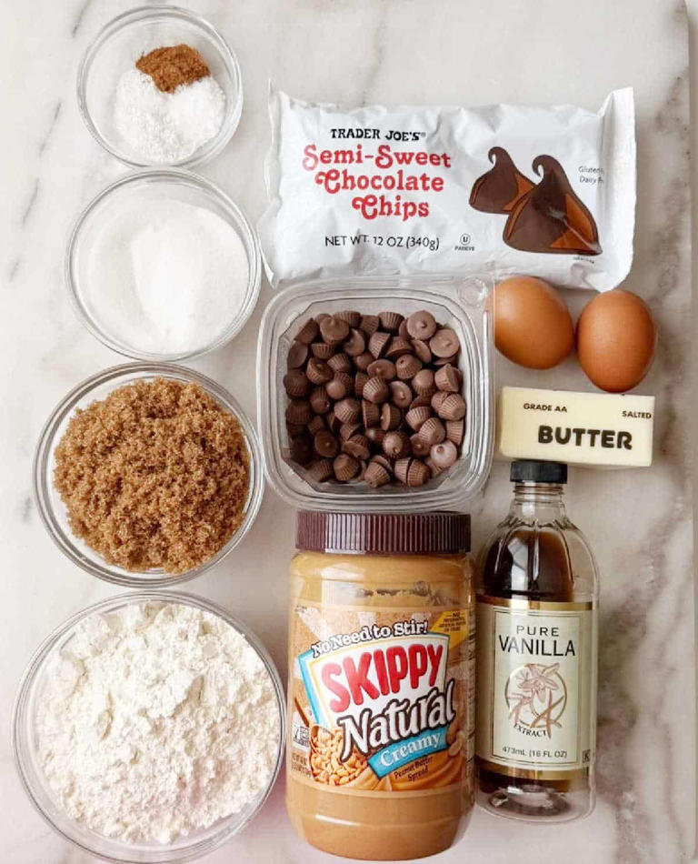 Peanut butter chocolate chip bars