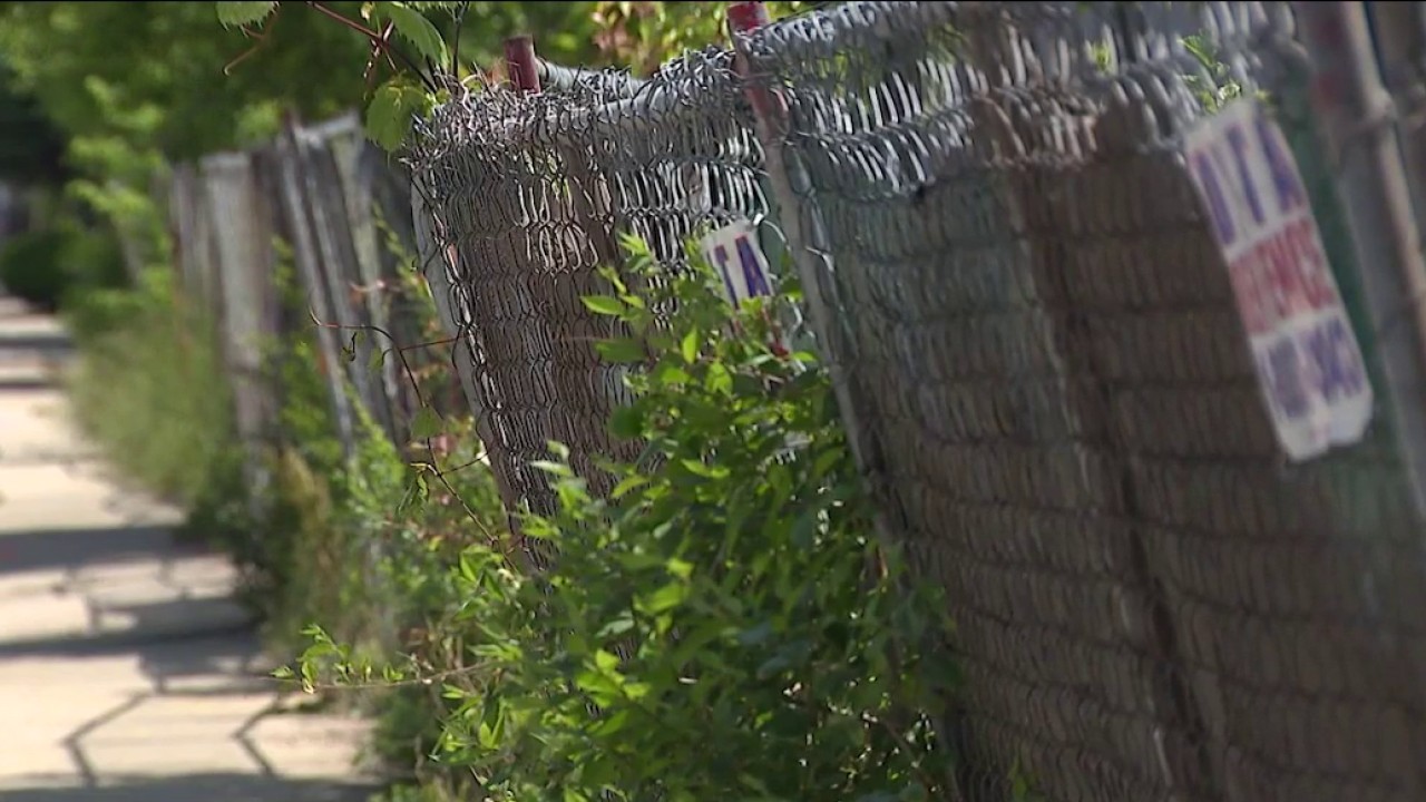 Proposed housing bill sparks debate in Chicago's neighborhoods