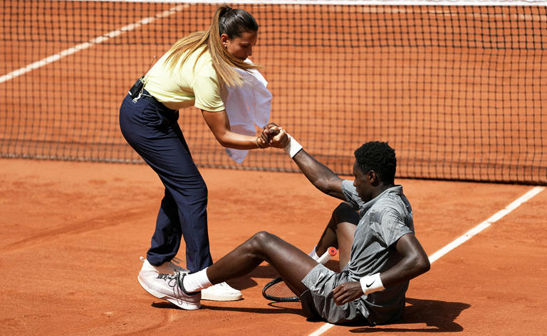 French Open player cops 'significant sanction' after 'unacceptable ...