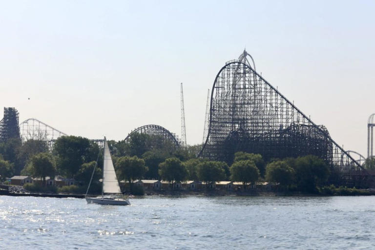 Cedar Point guest gets lifetime ban from Six Flags parks for roller ...