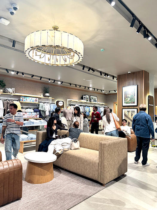 Abercrombie & Fitch opens first store in PH
