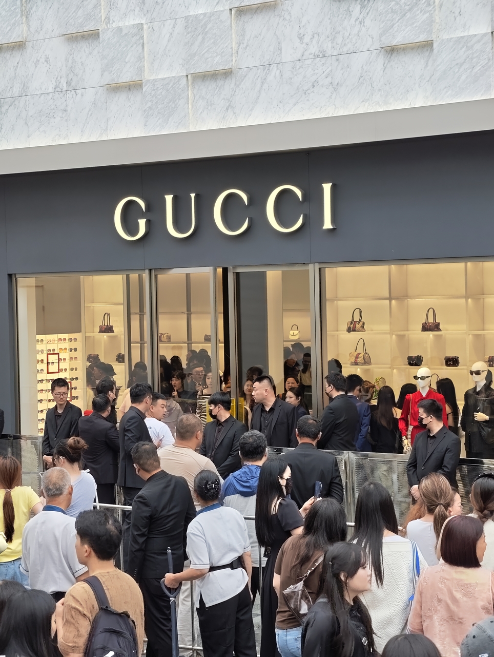 武汉SKP·K大道：GUCCI武汉SKP精品店