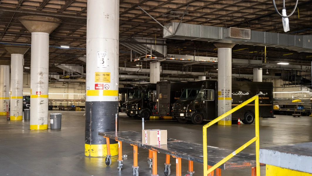 Report warns oversized packaging drives costs and emissions