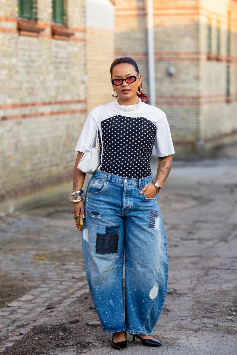 Fashion people are still loving this controversial denim trend