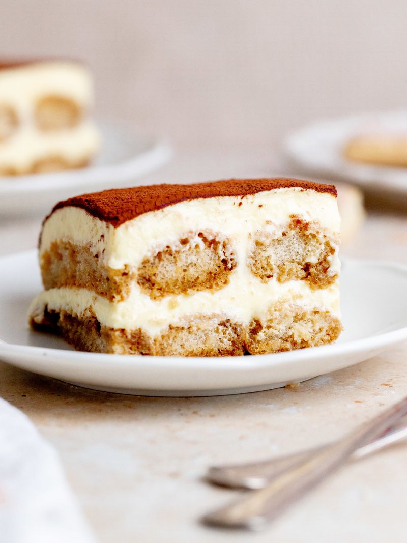 20 of the world's most delicious cakes everyone should taste once