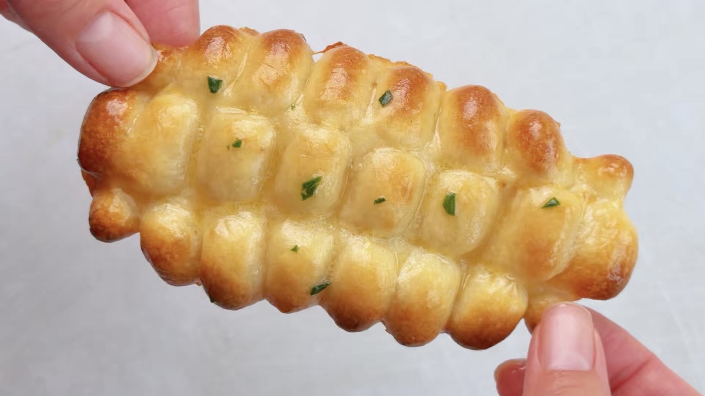 Masher garlic bread