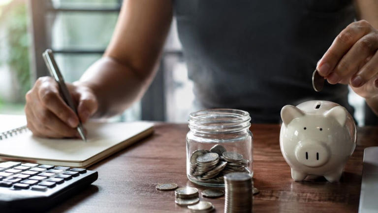 Retirees could lose thousands by withdrawing savings the wrong way in ...