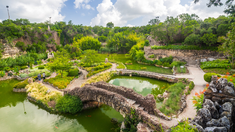 Texas' once-thriving quarry is now an incredible Japanese botanical ...