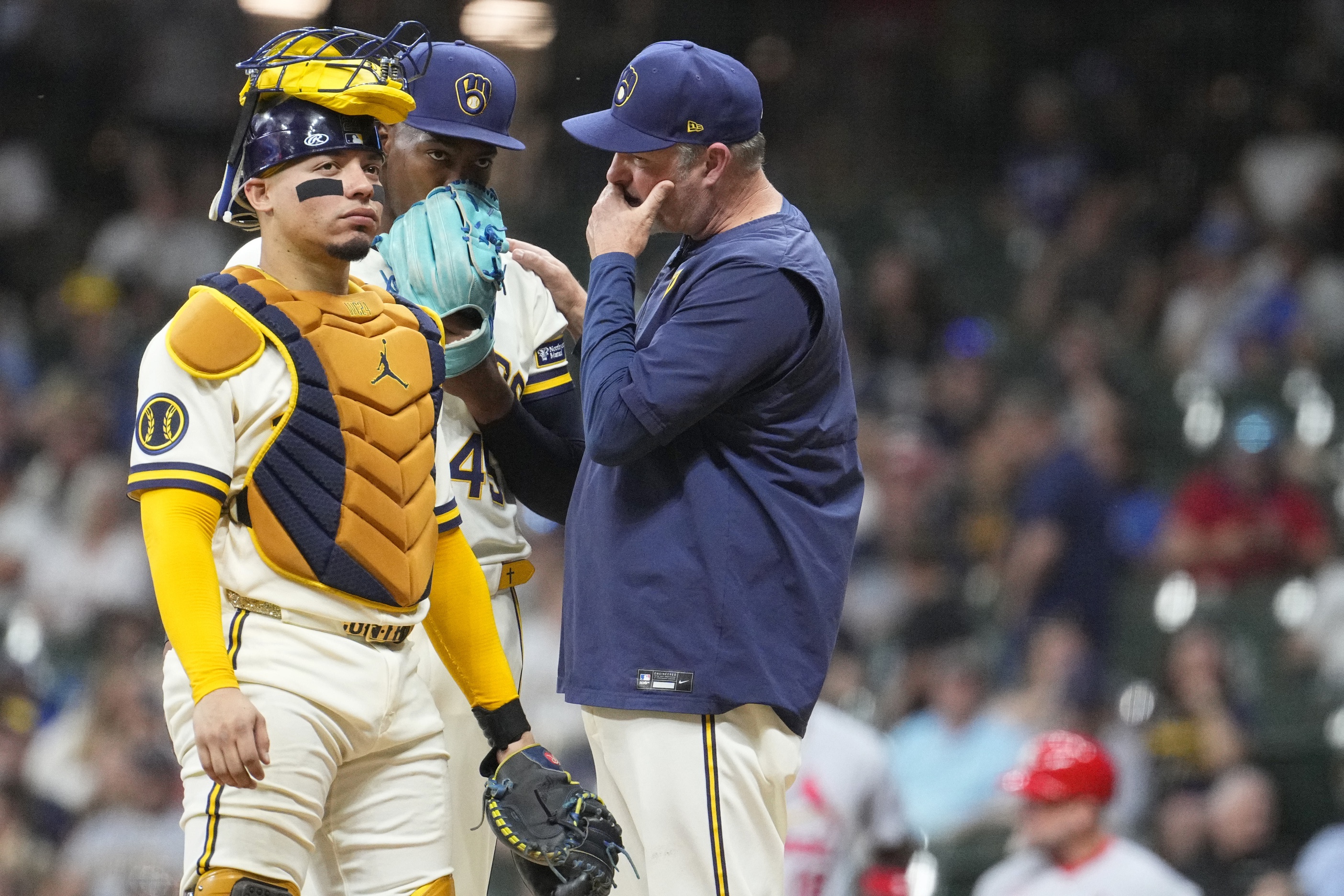 Brewers’ Abner Uribe appeals ban for allegedly obscene gesture