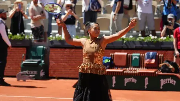 Naomi Osaka’dan Roland Garros’da moda show